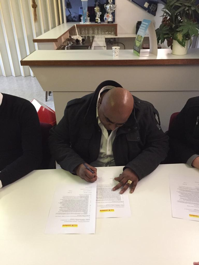 Hoofdtrainer Peter Marcel Nauta verlengt contract | VV Rozenburg