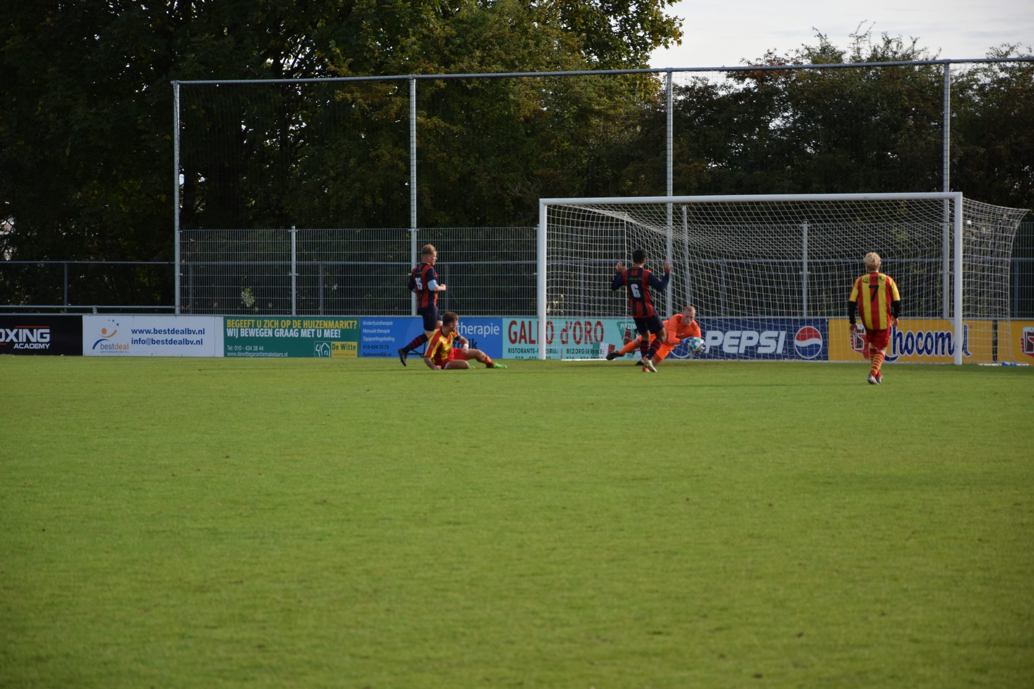 Rozenburg blijft op koers | VV Rozenburg